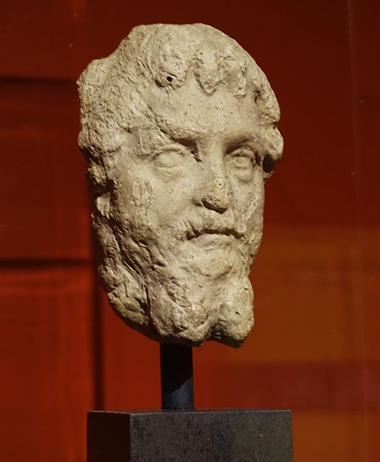 frankfurt_liebighaus_skulpturen